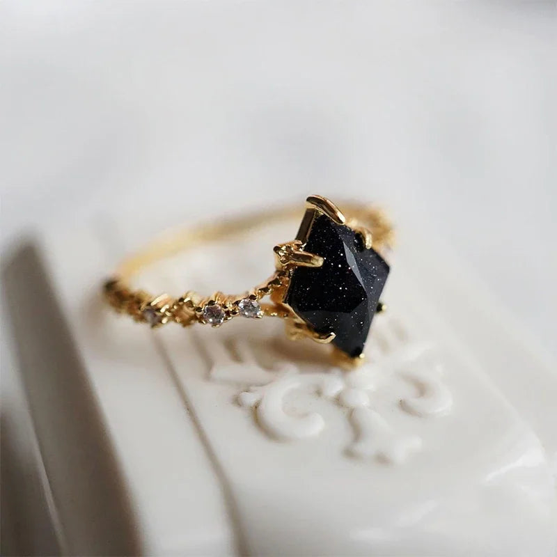 Obsidian Nightfall Ring – Sundelle